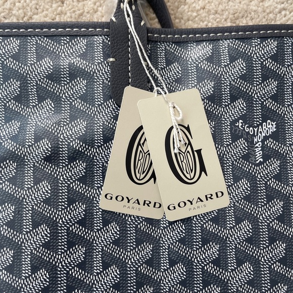 Goyard | Bags | 224 Grey Goyard Saint Louis Pm Reversible Tote New With ...